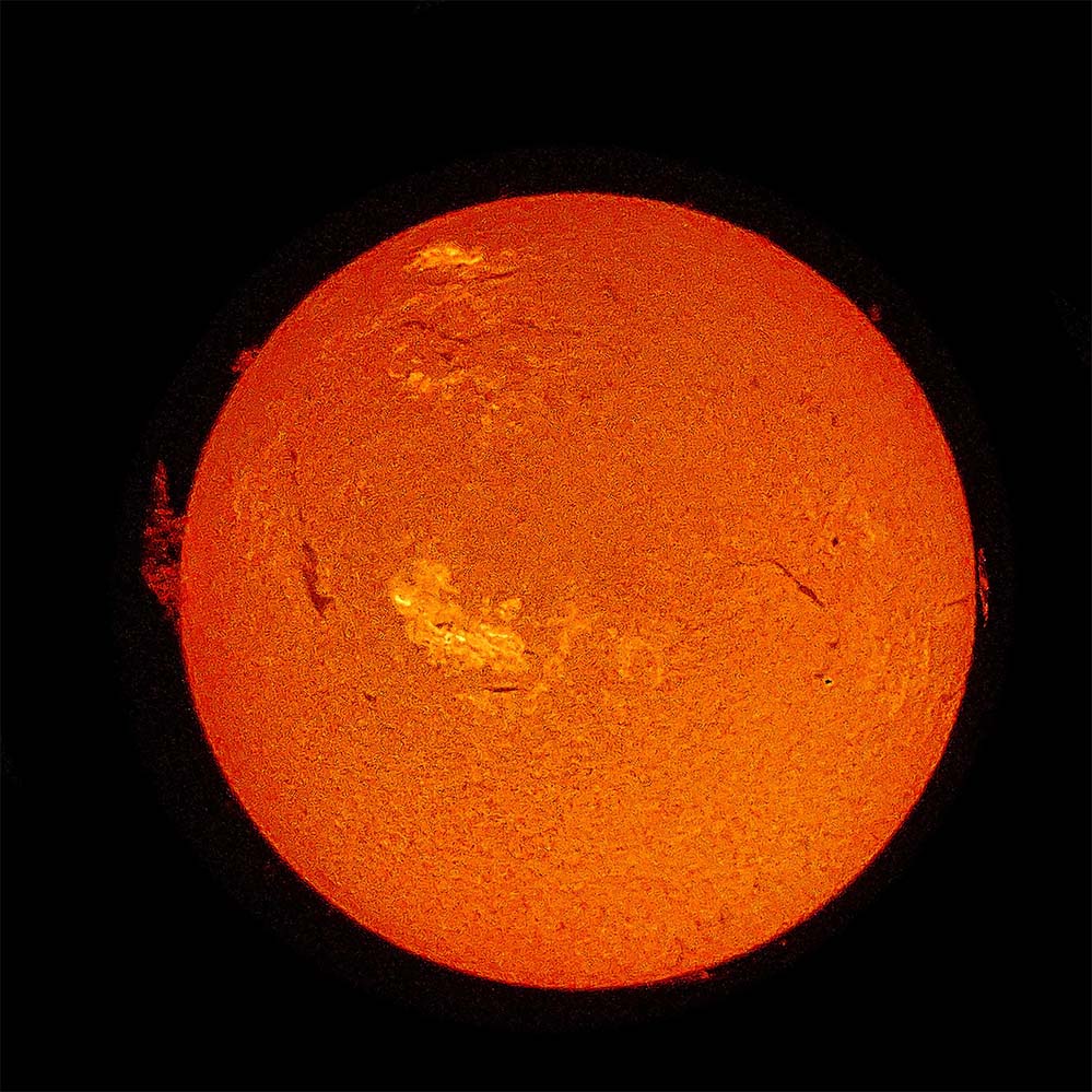 Acuter Elite Phoenix 40 H-alpha Solar Telescope - Widescreen Centre